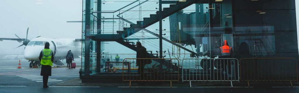 Operaciones Aeroportuarias: Qué son y Tipos | Ielogis